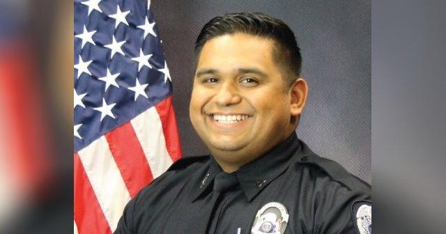 Regional Police Academy places plaque for NKC Officer Daniel Vasquez on ...