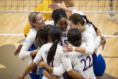 Kansas volleyball sweeps Shockers in home-opener | Sports | kansan.com