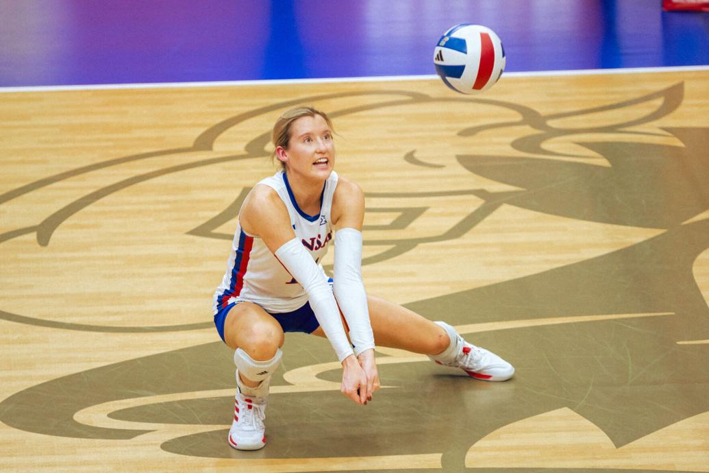 Kansas volleyball beats K-State for 8th straight win in Sunflower ...