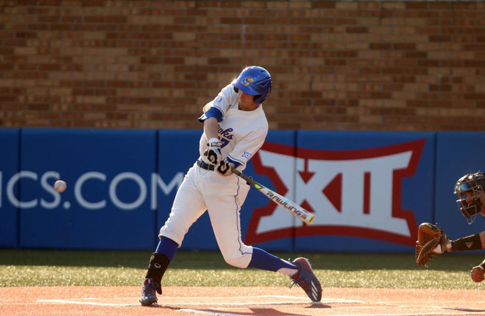 Jayhawk baseball avoids weekend sweep with Sunday win | Sports | kansan.com