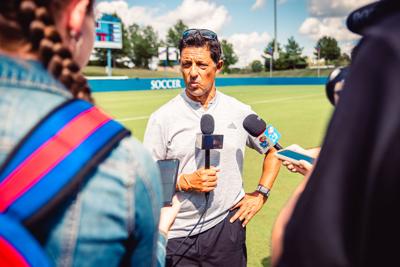 Kansas soccer head coach Mark Francis retires after 25 seasons with ...