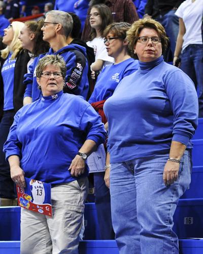 Basketball secrets revealed to guest coaches | News | kansan.com