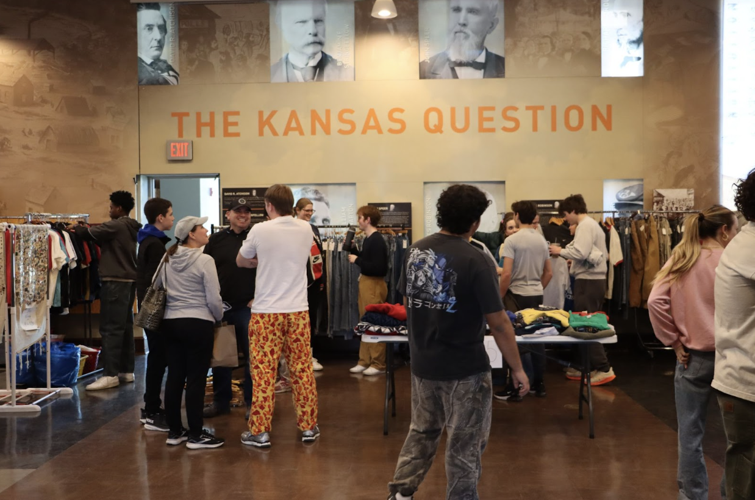 Vendors share their passion for fashion at Lawrence Vintage Mash-Up ...