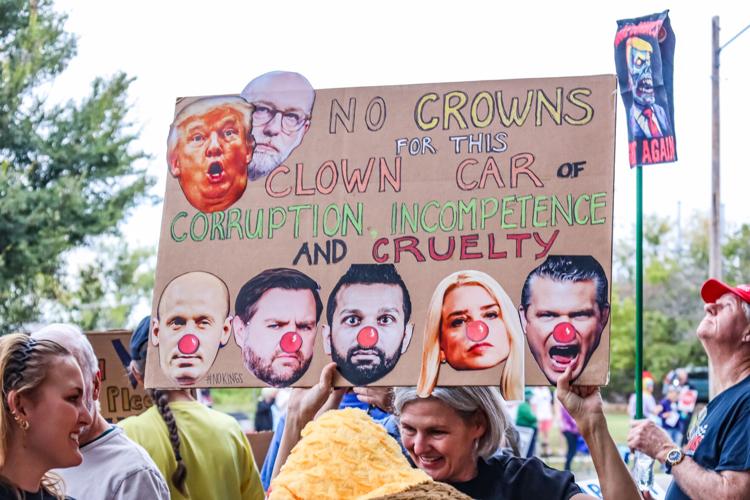 GALLERY: Hundreds gather for the ‘No Kings’ protest | Gallery | kansan.com