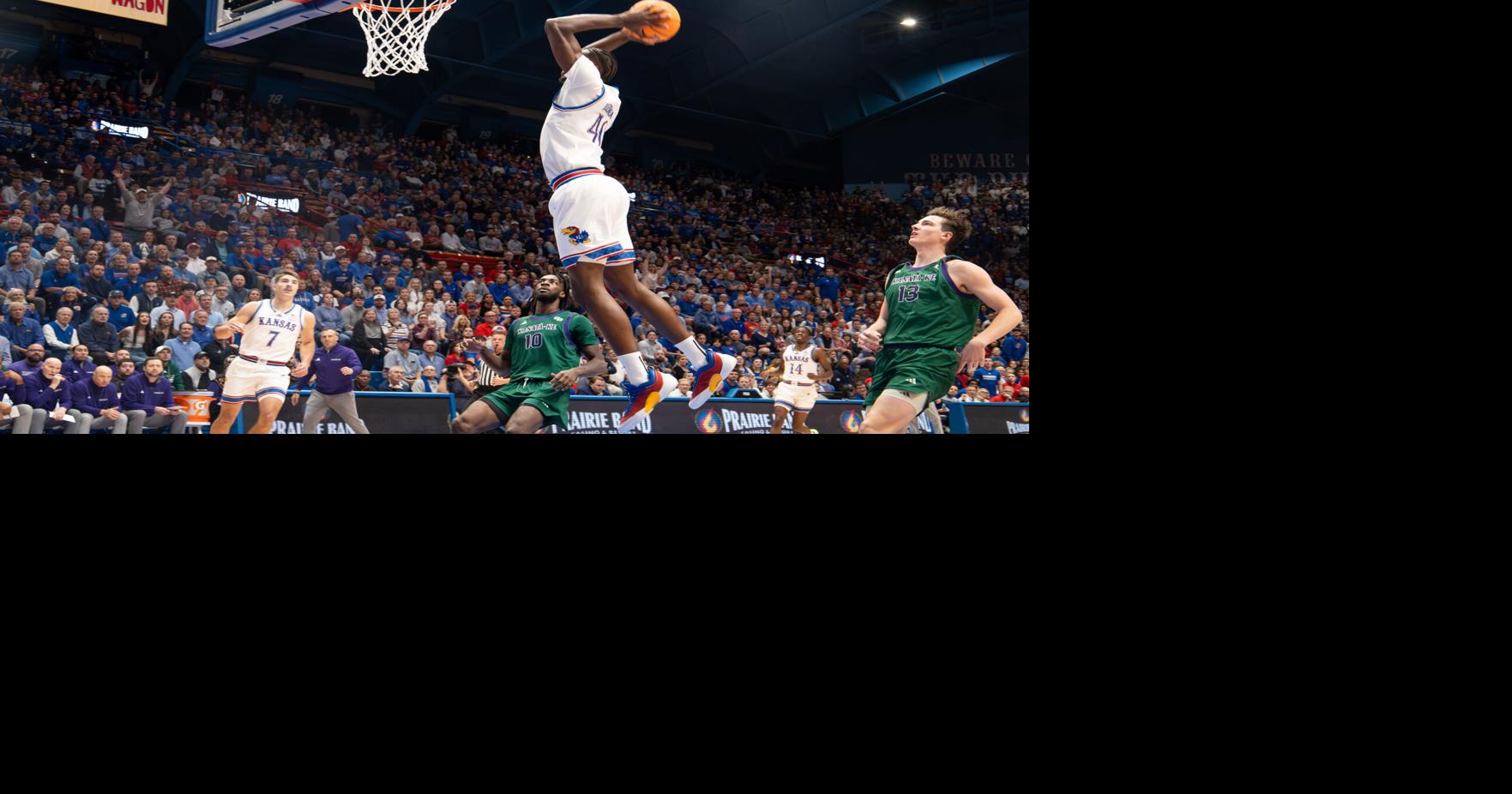 Flory Bidunga shines in season debut | Sports | kansan.com