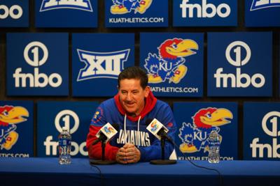 Former Jayhawk Rob Thomson returns to Lawrence, sings praises for Dan ...