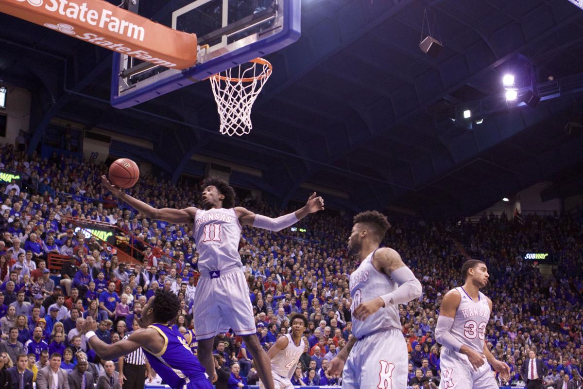Gallery: Men's basketball vs. UMKC | Gallery | kansan.com