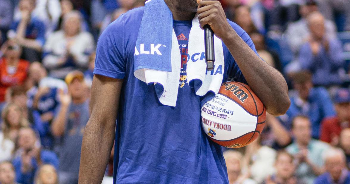 Kansas seniors Udoka Azubuike and Isaiah Moss embrace final game in ...