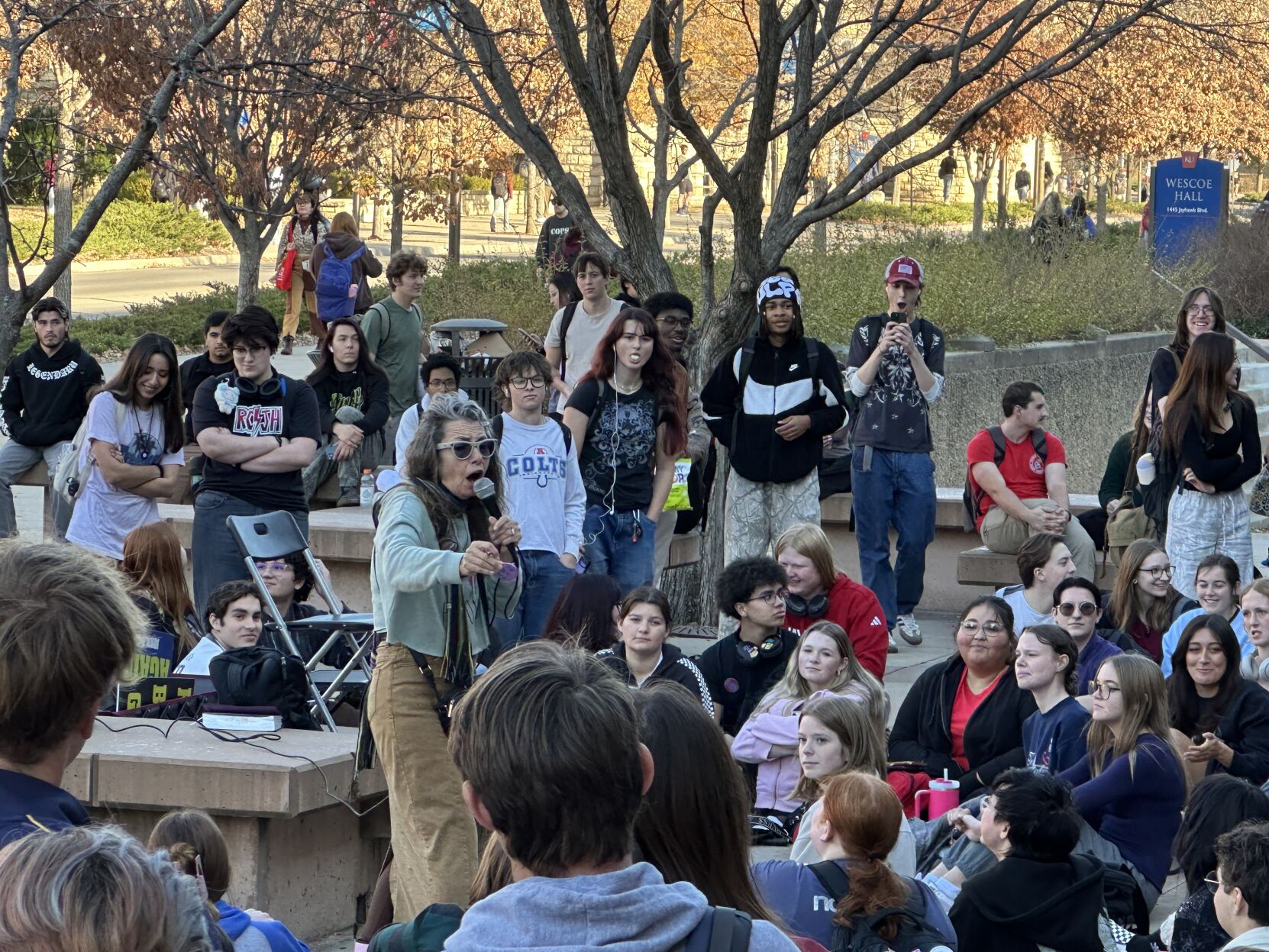 Preacher Sister Cindy draws big crowd on KU's campus | News | kansan.com