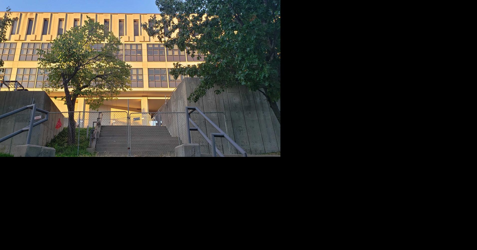 Wescoe Hall roof construction to close stairs from Malott Hall to The ...