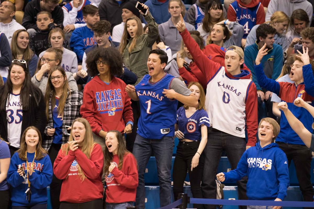 Kansas basketball meets ecstatic home crowd following Elite Eight ...