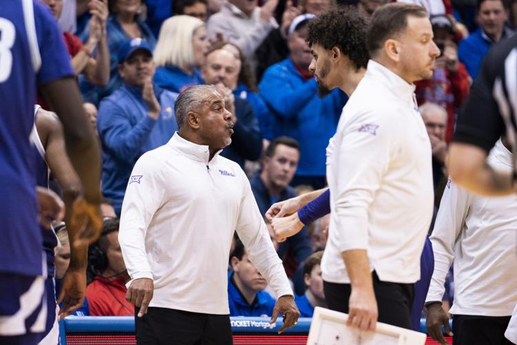 GALLERY: Kansas defeats Kansas State in the Allen Fieldhouse edition of ...