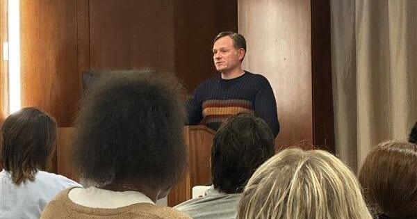 Lawrence mayor visits KU Student Senate: here's what he said | News ...