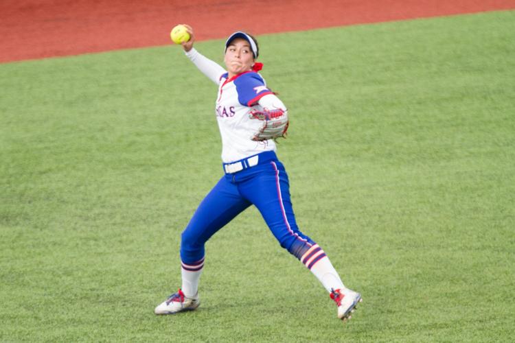Gallery: Softball vs. Texas | Gallery | kansan.com
