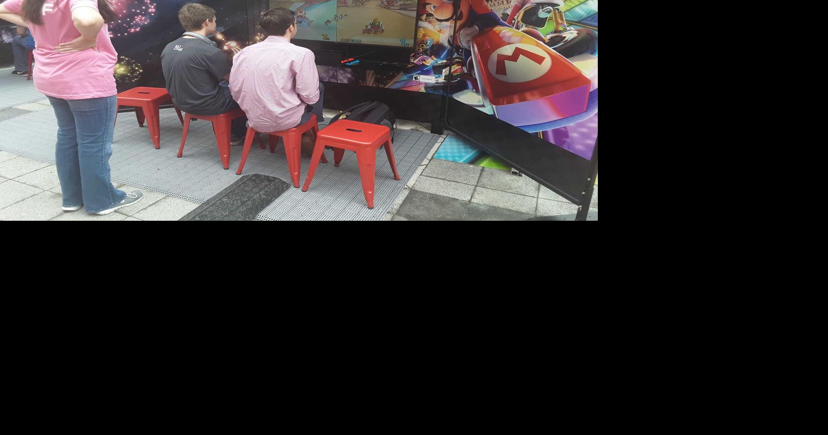 Nintendo event on campus draws in dozens of students with live games ...