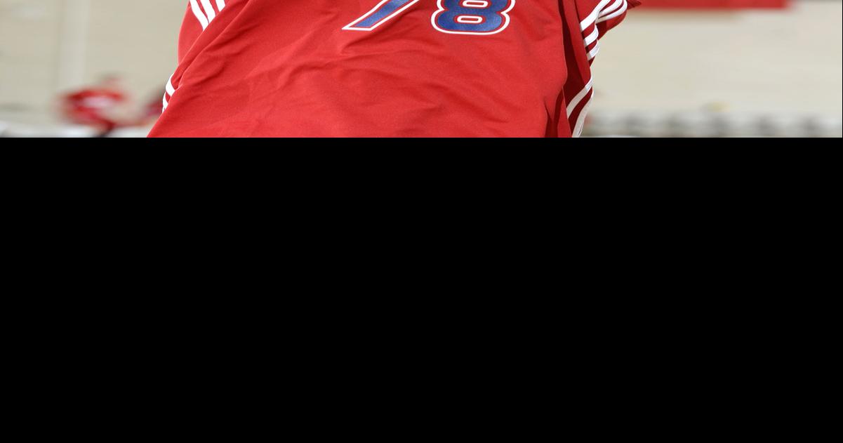 Bragging Rights: Carlton Bragg signs with Jayhawks | Sports | kansan.com