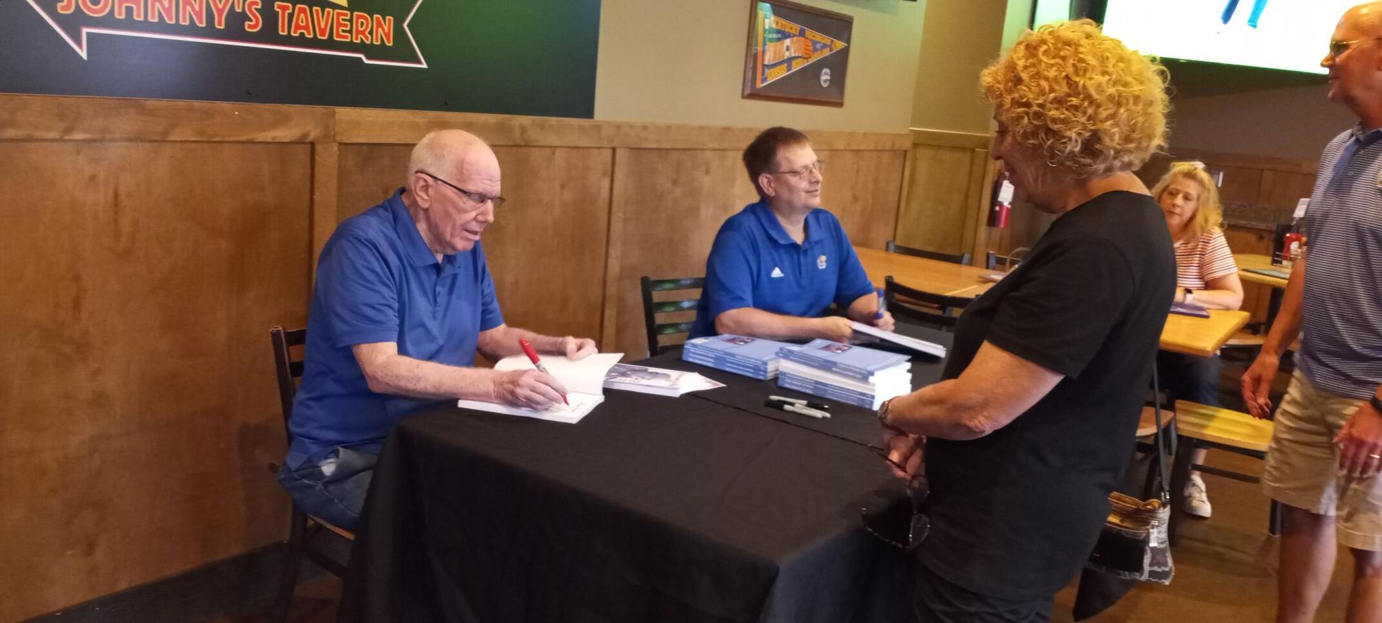 Former Voice of the Jayhawks Bob Davis holds first signing for new book ...