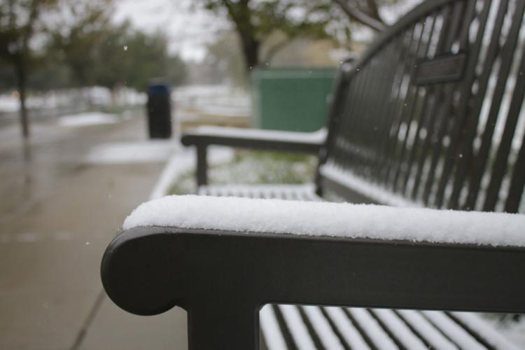GALLERY: Snowfall in April surprises campus | Multimedia | kansan.com
