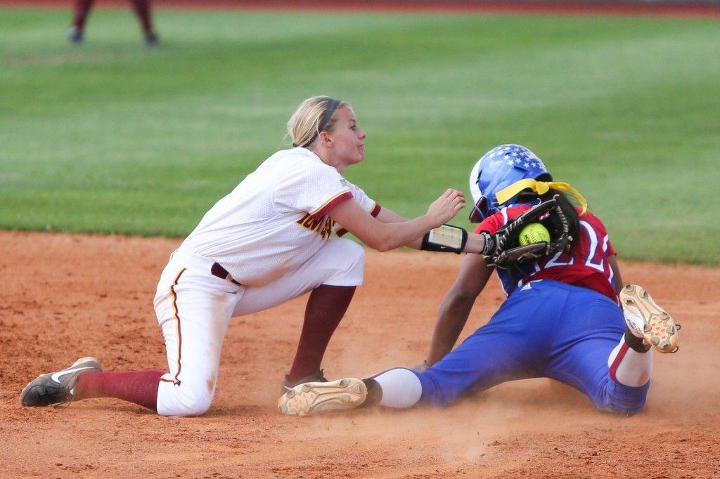 Kansas softball suffers first defeat of the year to No. 1 Florida ...