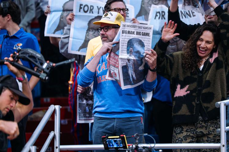 From 'Ted Lasso' to Tip-off: Jason Sudeikis returns to Allen Fieldhouse ...