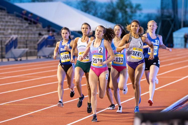 Kansas men's and women's track and field walk away with 11 wins at Rock ...