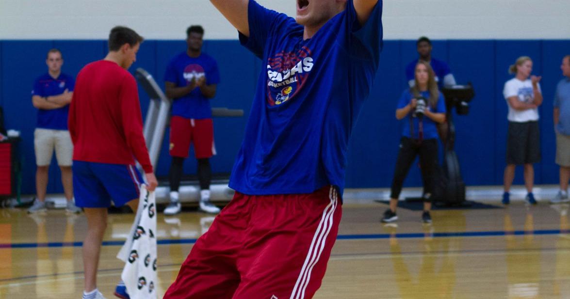 Kansas center Evan Maxwell leaves Kansas basketball program | Sports ...