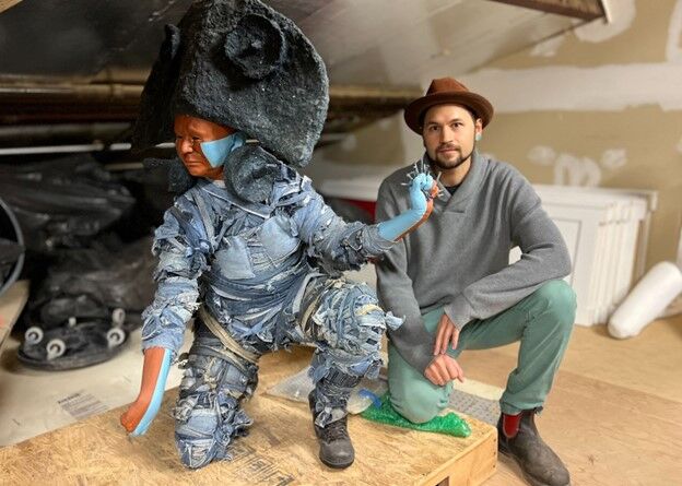 KU ceramics artist teaches identity through art | News | kansan.com