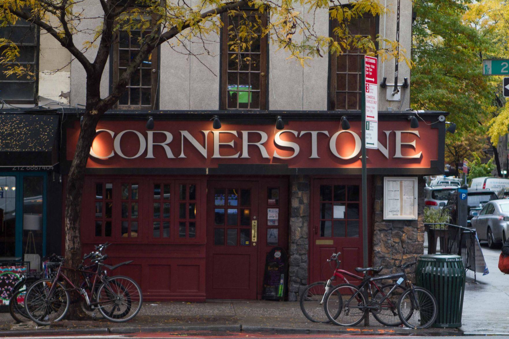 Jayhawks in New York City keep KU allegiance alive | Sports | kansan.com