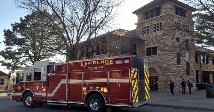 Students smell smoke in Stauffer-Flint Hall, classes dismissed | News ...