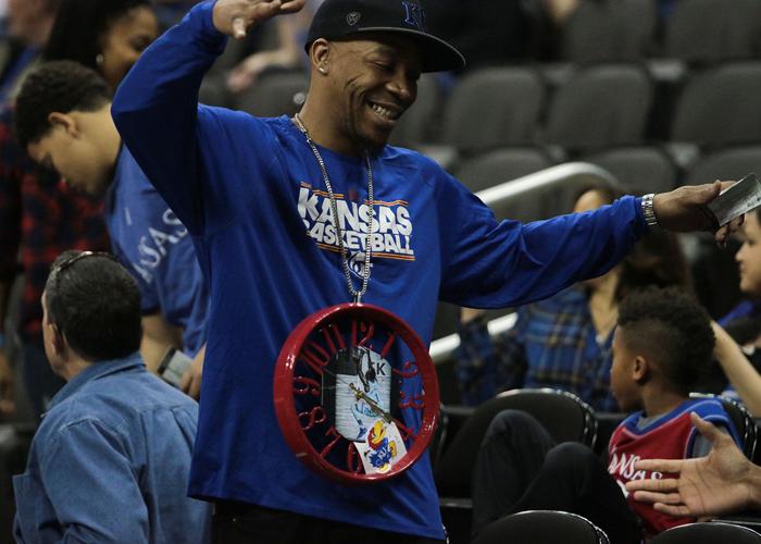 Reacting to Wayne Selden Jr.'s dunk vs. Baylor | Sports | kansan.com