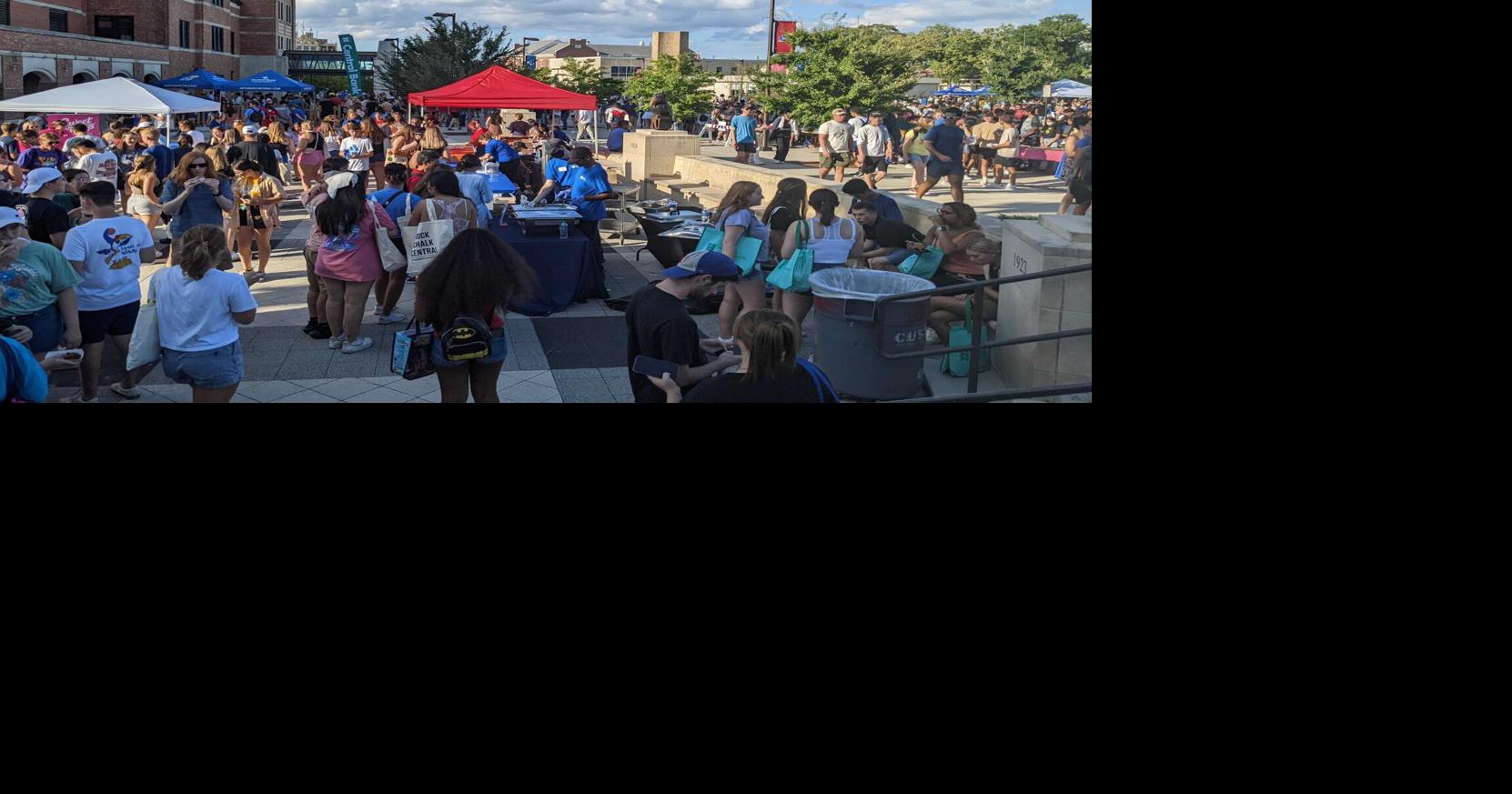 KU freshmen find their niche at UnionFest | News | kansan.com