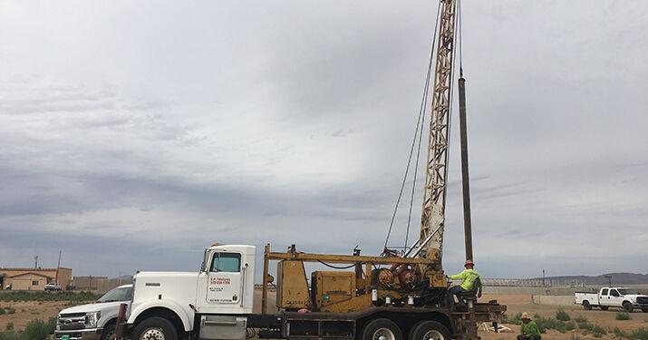 Kingman’s reclaimed water injection well under construction | | kdminer.com