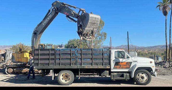 Home clean-up crew tracks down family to return ashes | | kdminer.com