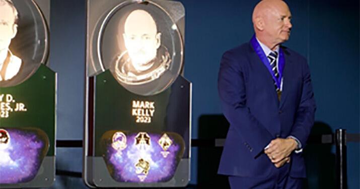 Sen. Kelly inducted into Astronaut Hall of Fame | News | kdminer.com