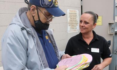 Safeway’s Turkey Bucks, community raise $4,700 for local veterans ...