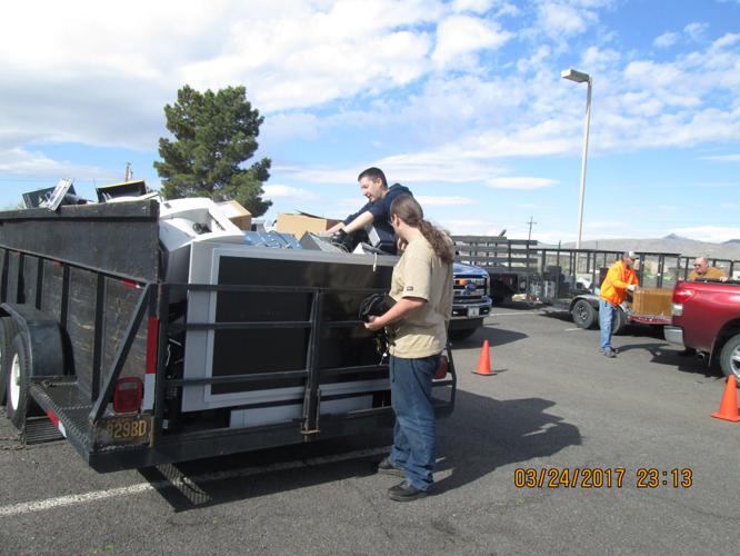 Out with the old: MCC’s MC4 Computer Club and City of Kingman Public ...