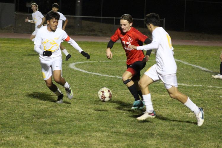 Boys soccer | Volunteers fall 8-0 to Barry Goldwater | Sports | kdminer.com