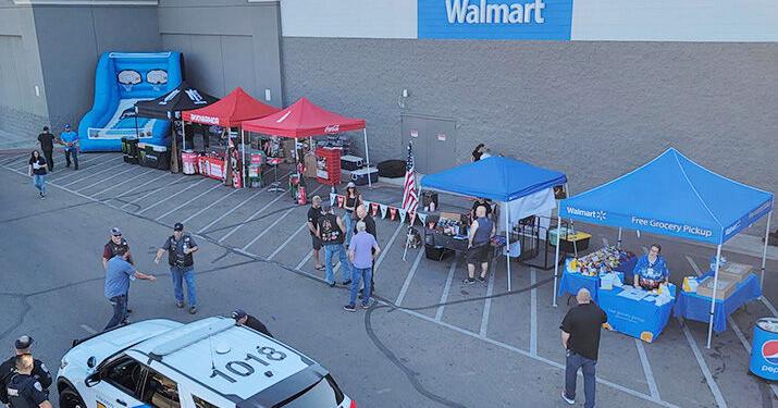 Walmart cuts remodel ribbon in Kingman | | kdminer.com