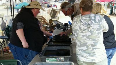 Mohave Prospectors: Digging for gold | | kdminer.com