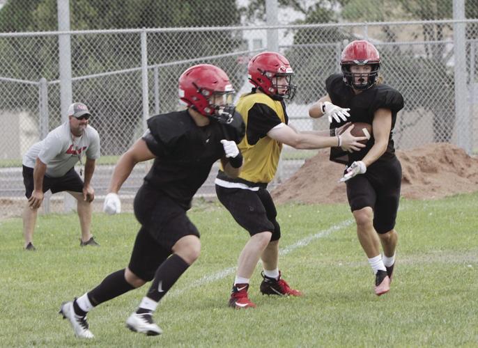 Lee Williams football practice | Sports | kdminer.com