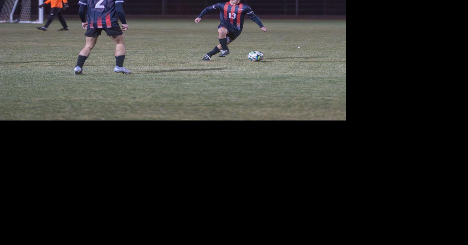 Lee Williams boys soccer loses heartbreaker to Deer Valley | Sports ...