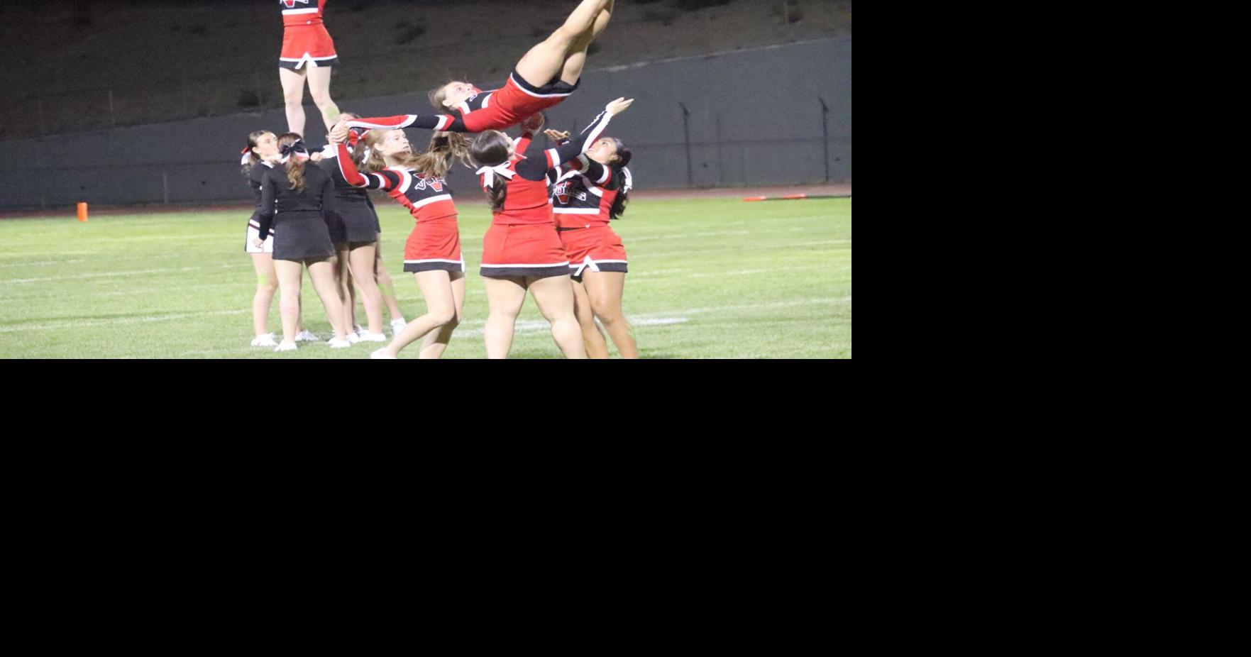 Cheerleading | Lee Williams at football | Sports | kdminer.com