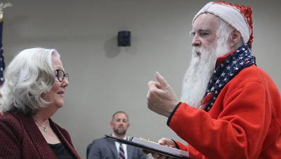 Kingman’s blind Santa passes away | | kdminer.com