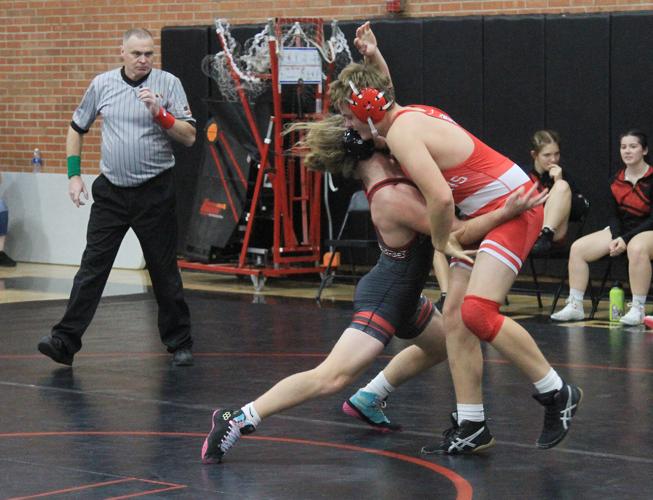 Lee Williams wrestling hosts a multi-team dual meet | Sports | kdminer.com