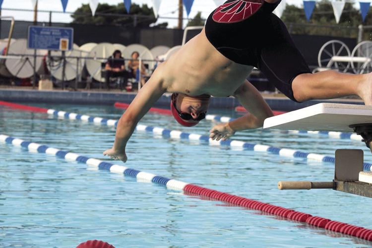 Lee Williams swimmers improve times on senior night | Sports | kdminer.com