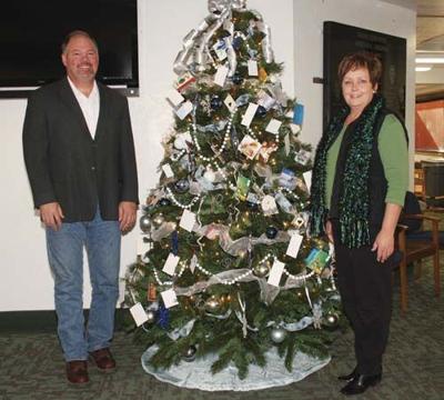 Photo: Seniors' Angel Tree | | kdminer.com