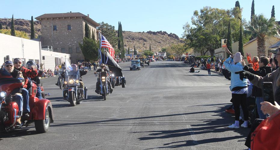 Kingman Veteran’s Day Parade | Features | kdminer.com