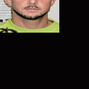 Oregon fugitive still elusive; Fritts may be driving Paulsen ...