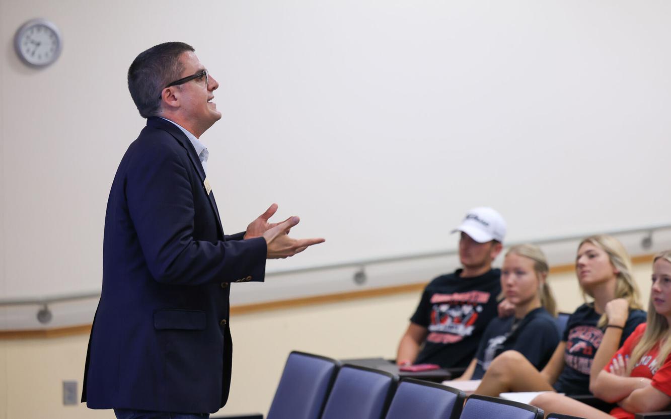 University of Nebraska at Kearney helps freshmen adjust