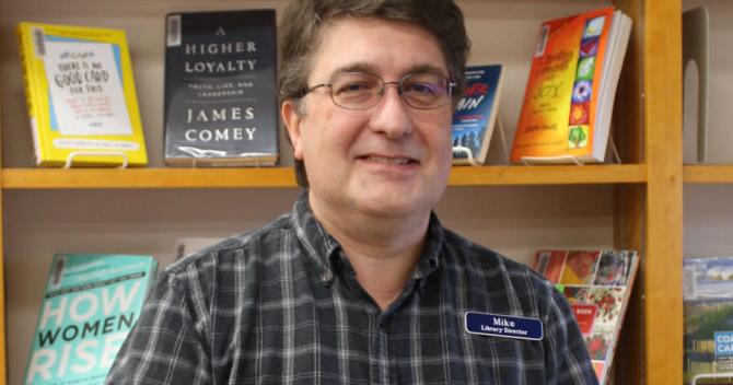 'We got to bring the new stuff in': New Holdrege library director ...